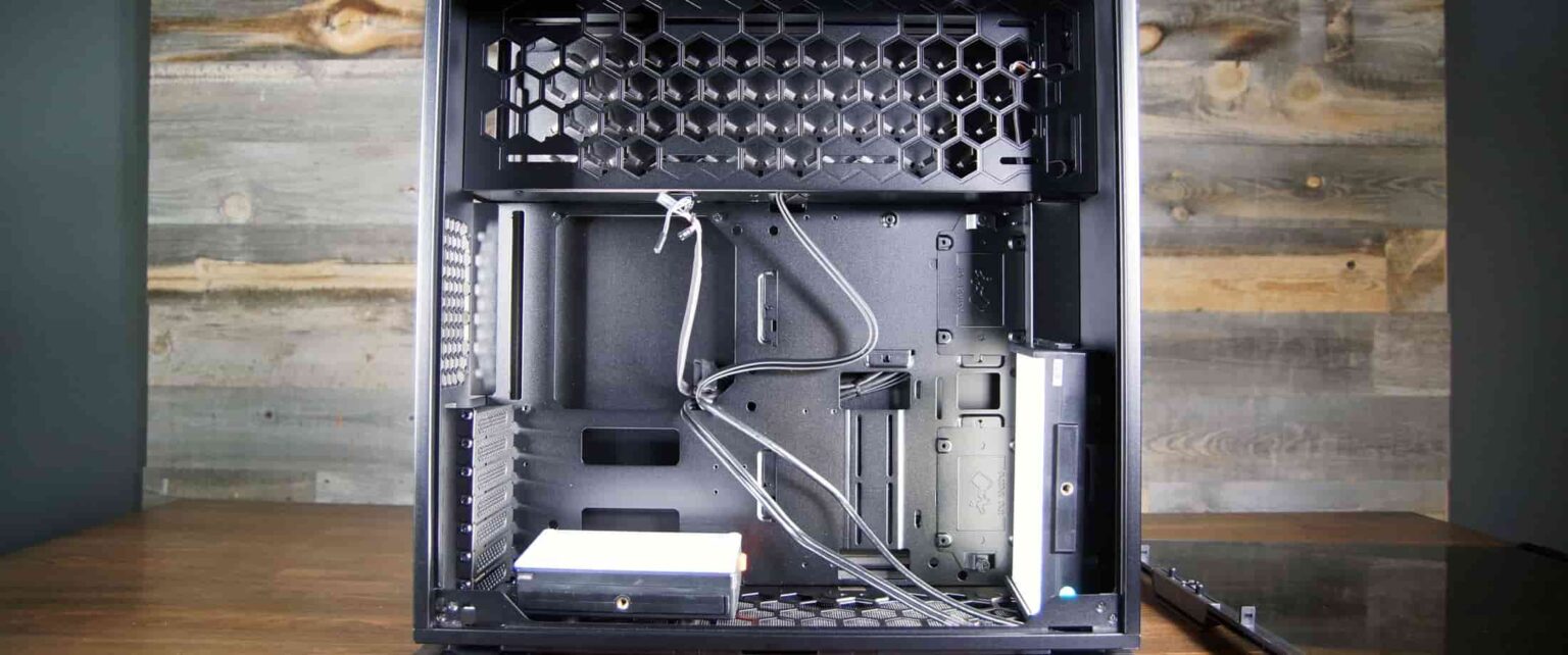 ATX Mid Tower vs. Full Tower: Main Differences - Game Gavel