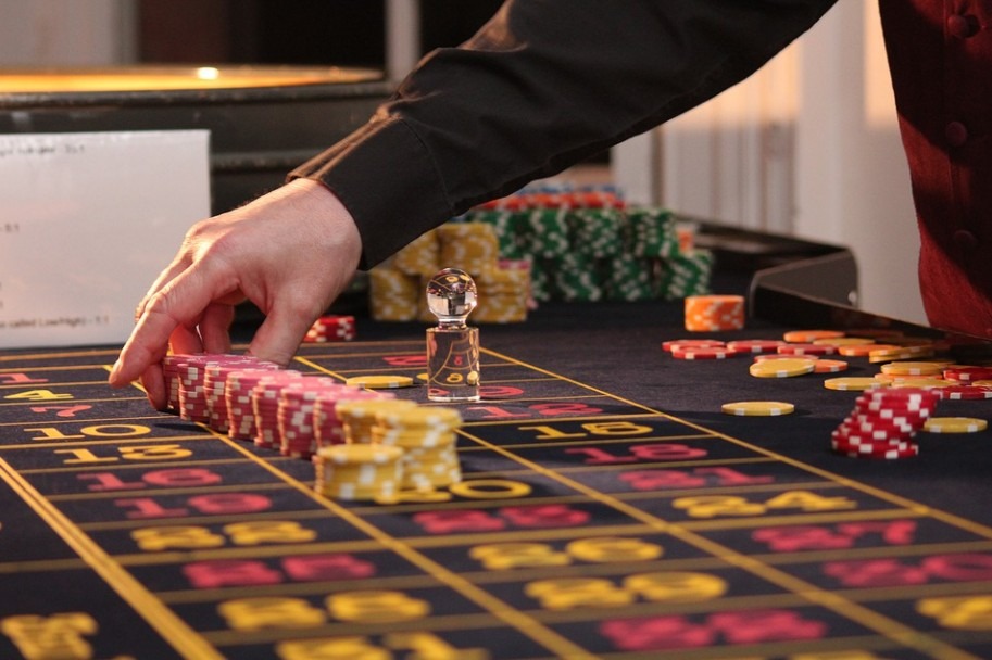 Types of Table Casinos Games: Top 4 for Last Decade - Game Gavel